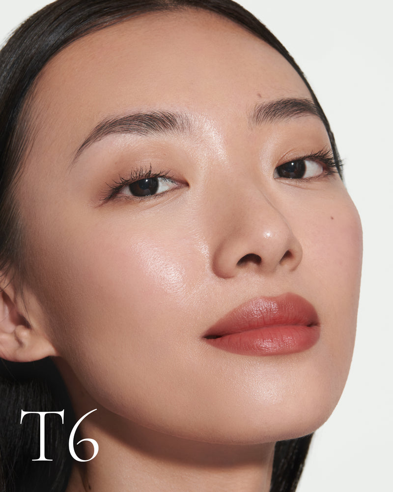 Enhancing Skin Tint T6 | Plumped & Refreshed | Lisa Eldridge